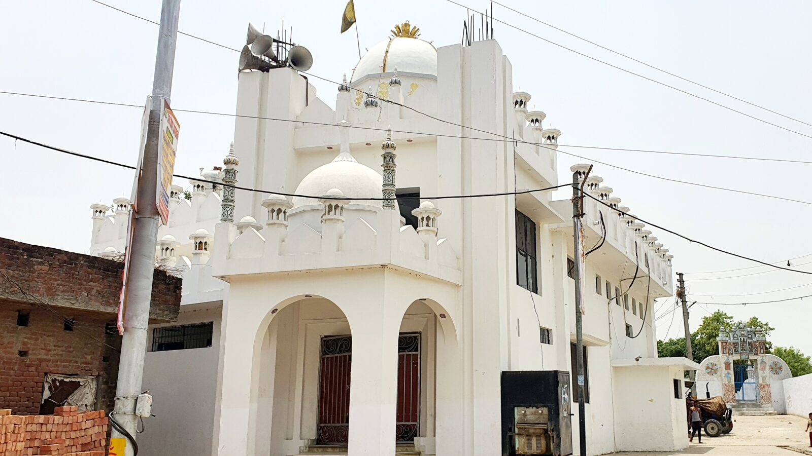 Masjid of Thiriya Nizawat Khan : The beautiful house of Allah ...