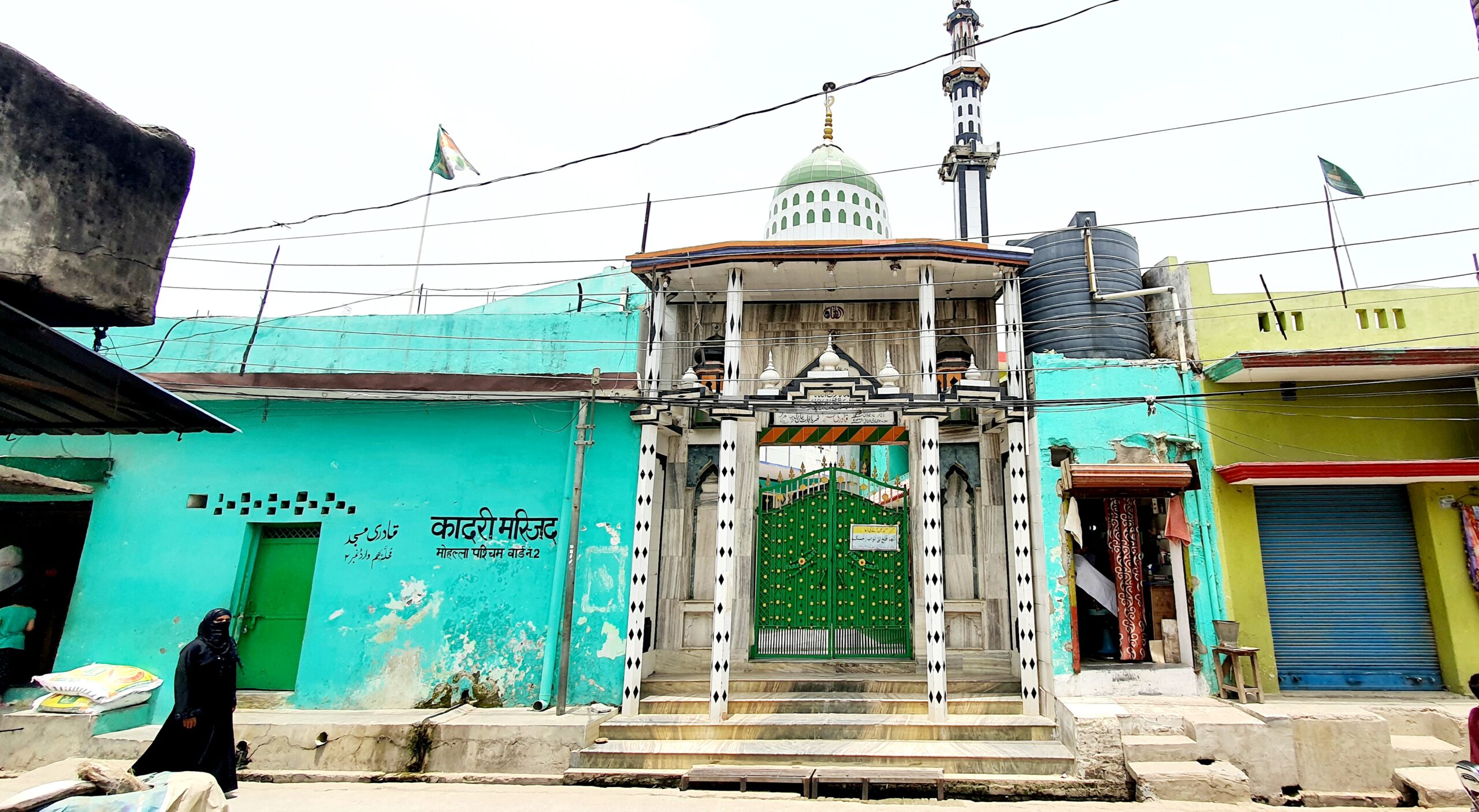 Masjid of Thiriya Nizawat Khan : The beautiful house of Allah ...